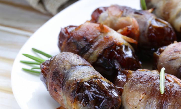 Dadlar med cheddar och bacon