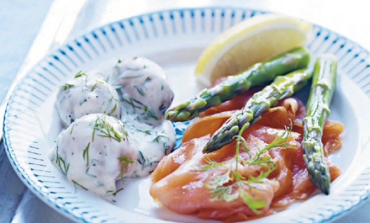 Lax med dillstuvad potatis