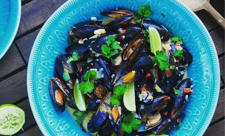 Musslor med kokosmjölk, citrongräs & chili